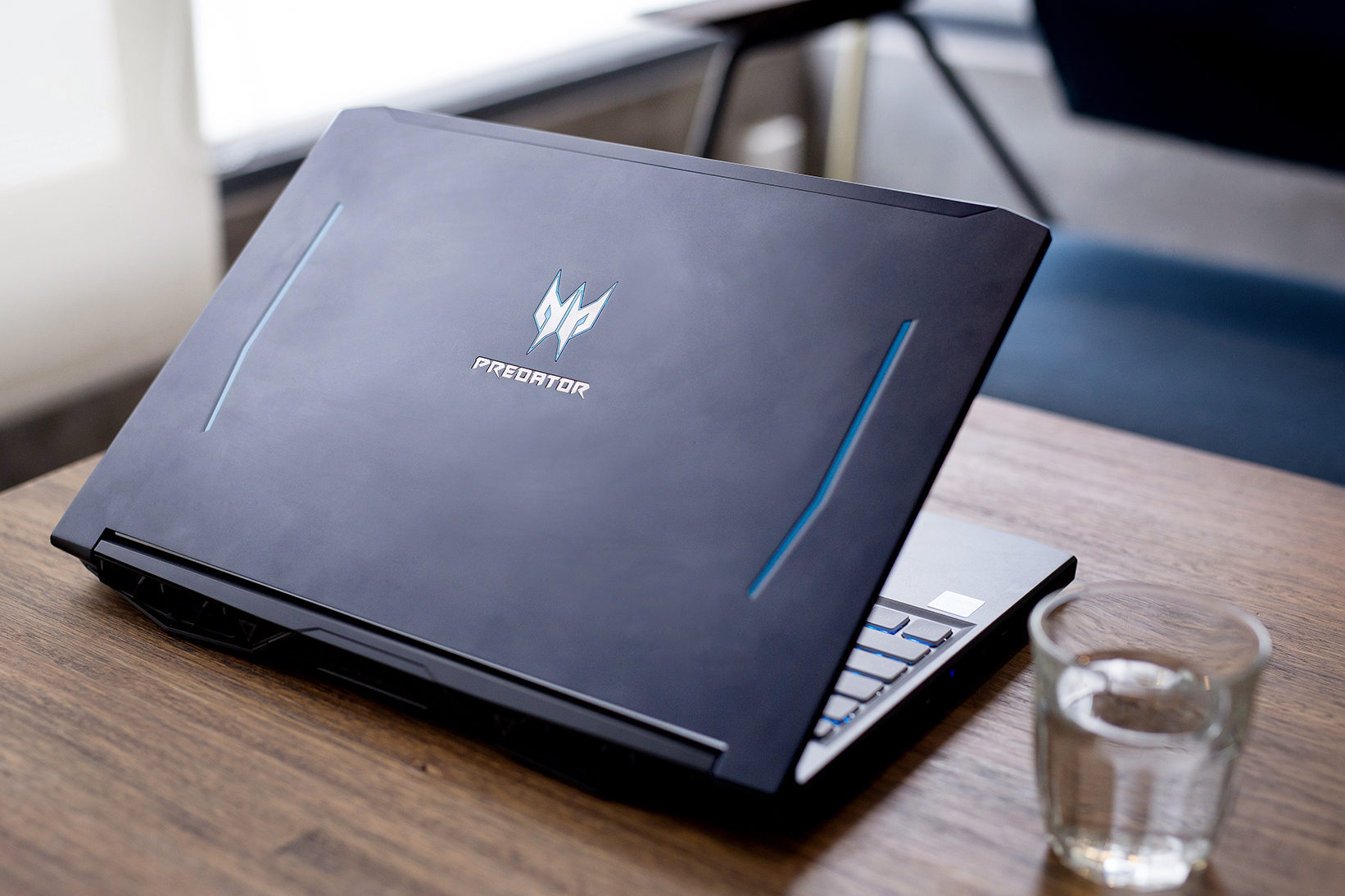 Trên tay Predator Helios 300 phiên bản 2019: Thiết kế cực ngầu, sức ...